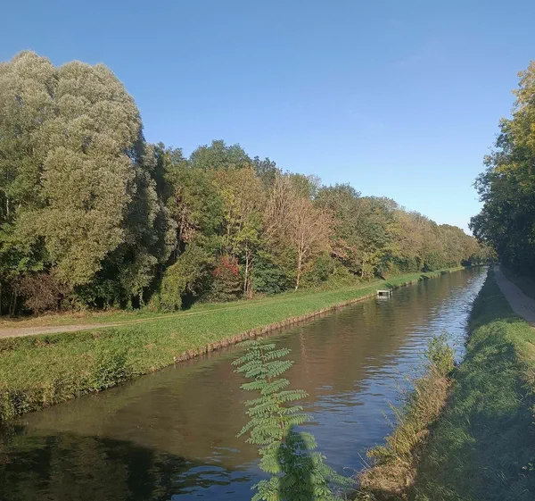Balade à Amilly, détour par les Savoies et les Népruns