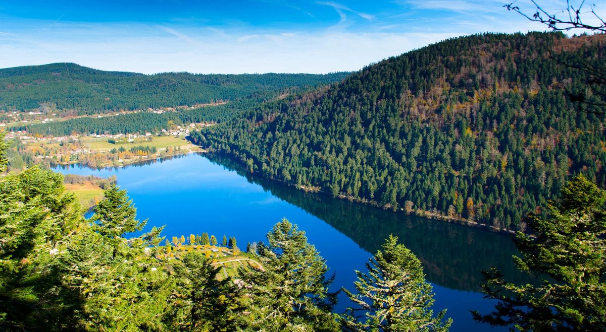 Lac de Longemer : une randonnée les pieds sur terre