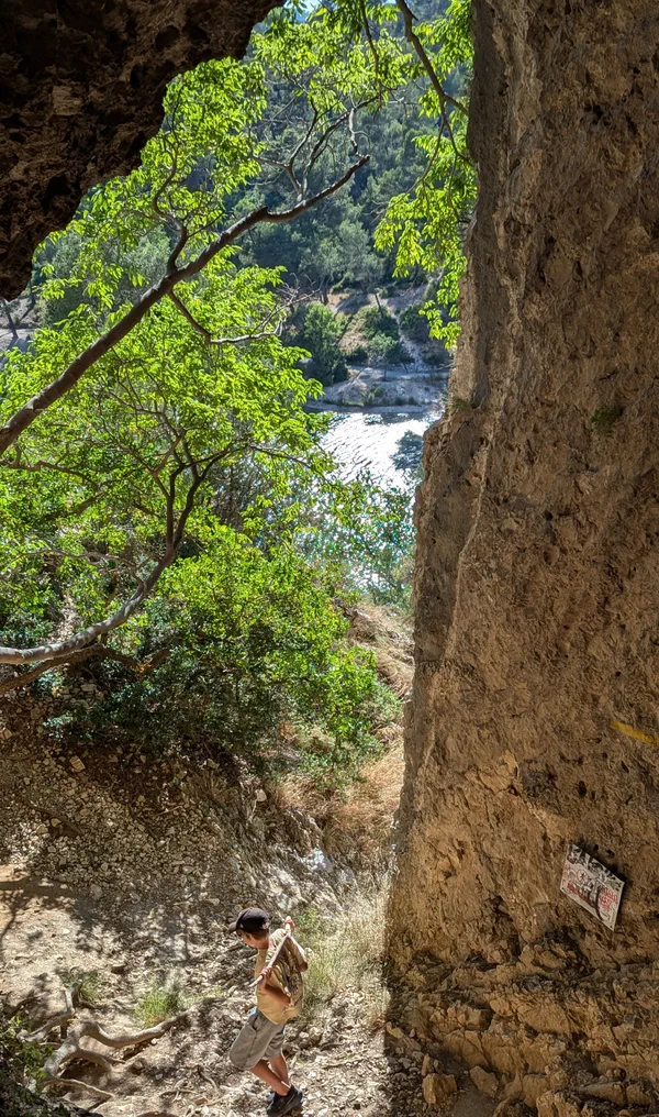 Saint-Rémy-de-Provence, lac du Peiroou et mont Gaussier