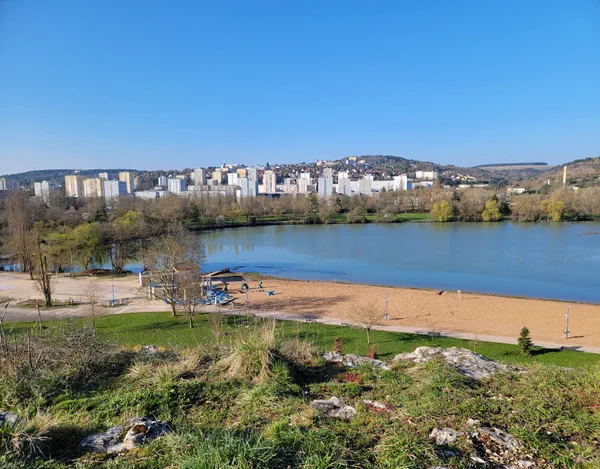 Tour du lac Chanoine Kir à Dijon et escapade nature en ville