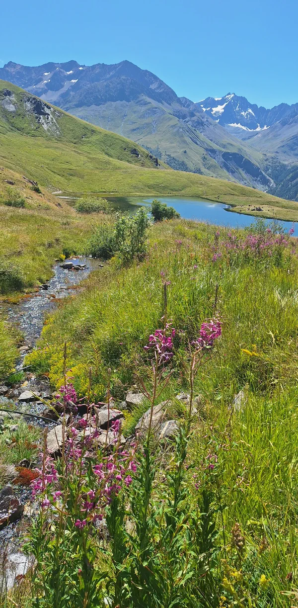 Balade incontournable au Lac du Pontet et col de l'Aiguillon