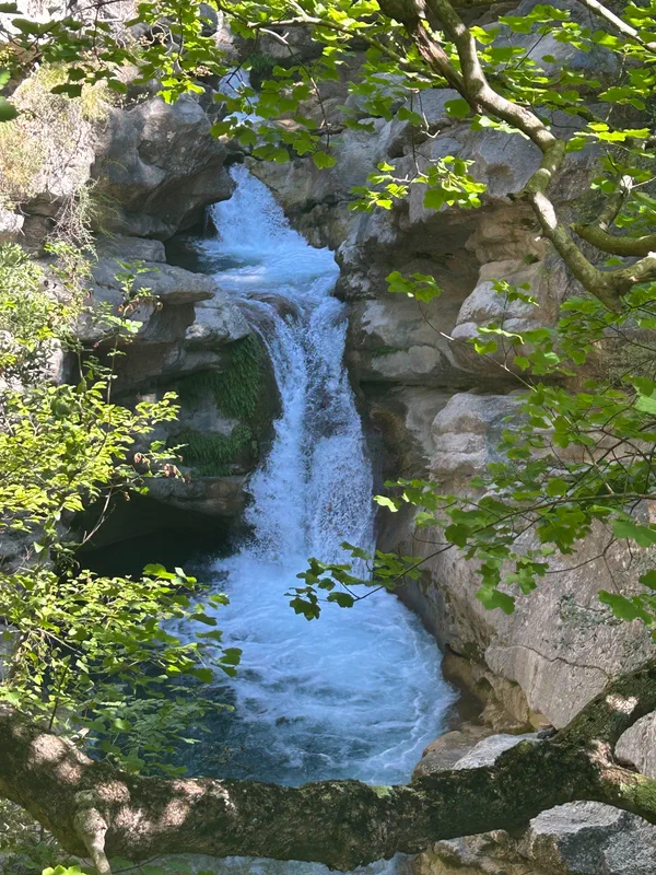 Cascade de Courme et Saut du Loup le long du Canal de Foulon