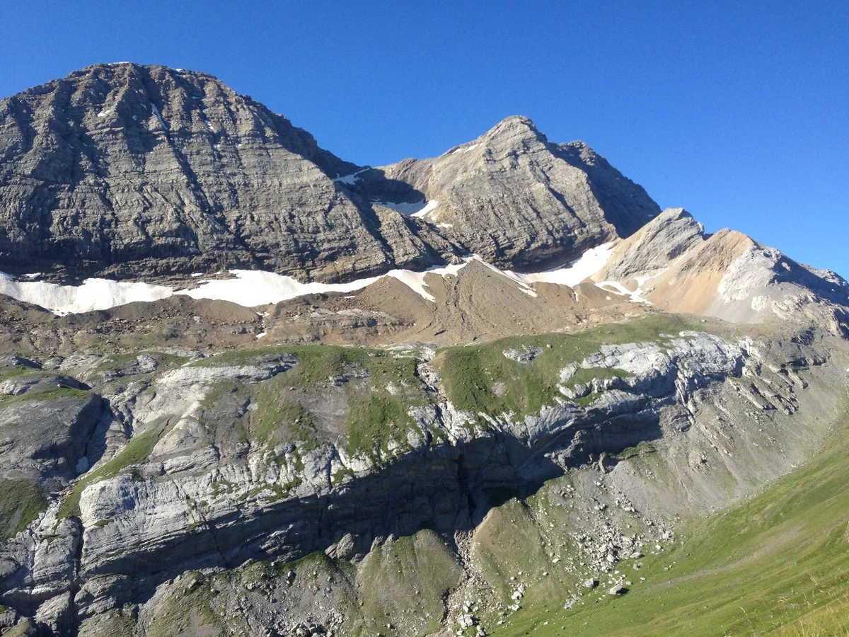 Brèche de Roland et immersion au milieu des falaises