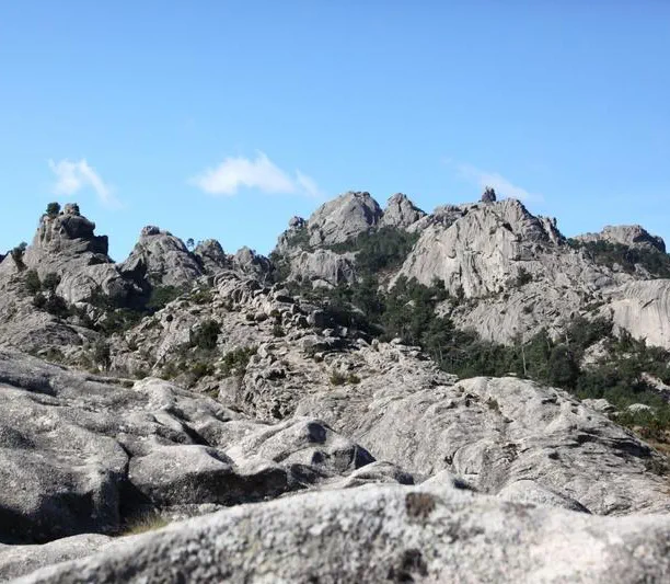 Cascade de Piscia di Gallu : randonnée au pied d’un géant corse