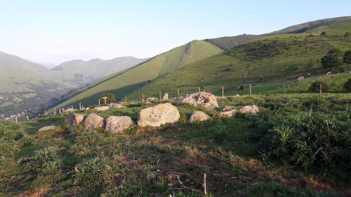 Spectaculaires Cromlech de Benque et leur vue imprenable