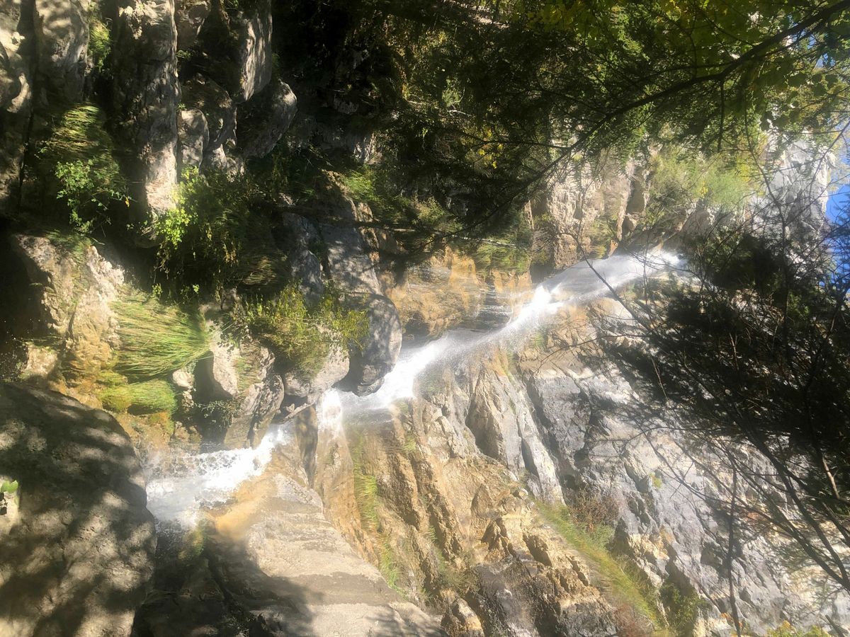 Chemin des cascades de Morette et Belvédère
