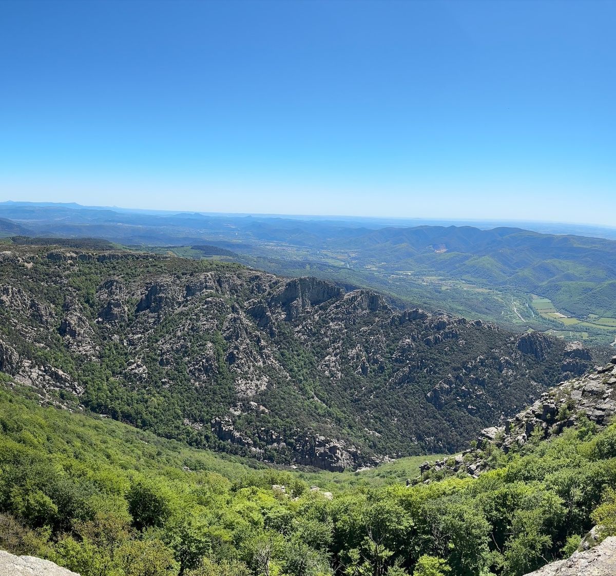 Le Caroux par le hameau de Douch