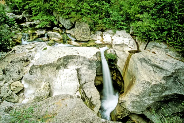 Cascade de Courme et Saut du Loup le long du Canal de Foulon