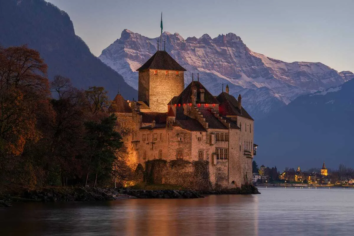 Wandern in Montreux: Entdecken Sie Schloss Chillon vom Territet aus